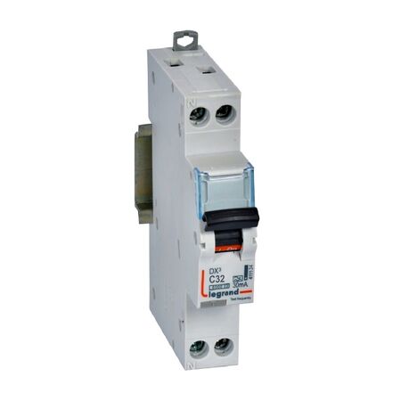 DX3 RCBO 1P+N 32A 30mA 6kA (MCB/RCD combo) - A Type - C Curve - 411134